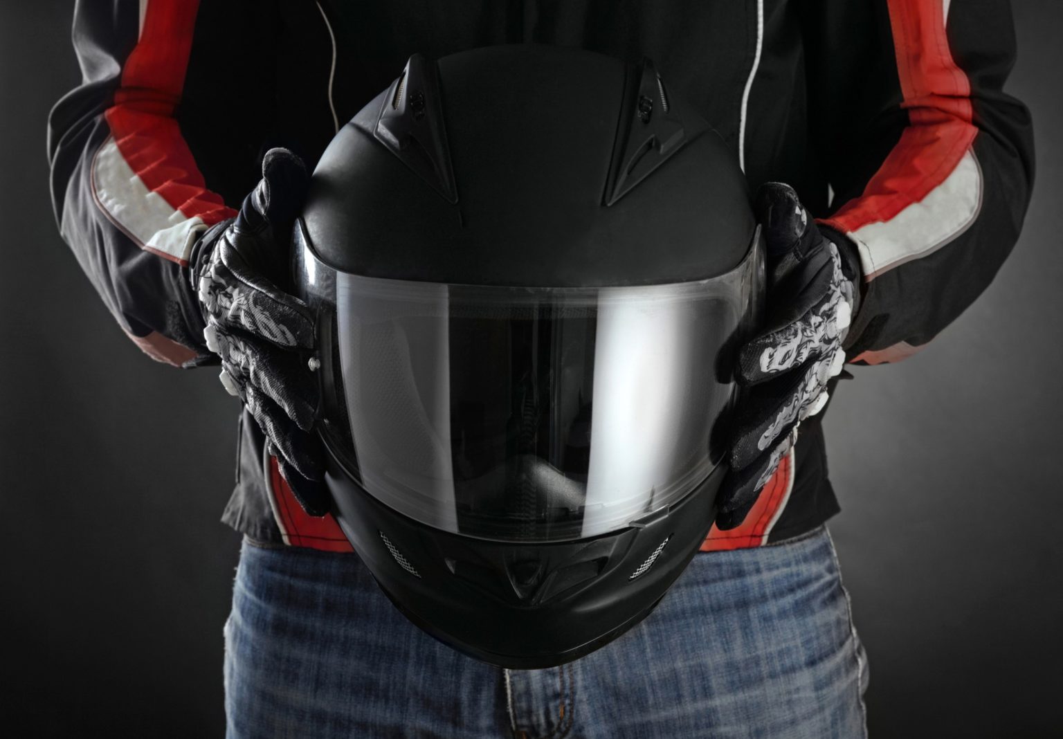 Tipos de capacete de moto: veja 4 modelos e saiba escolher